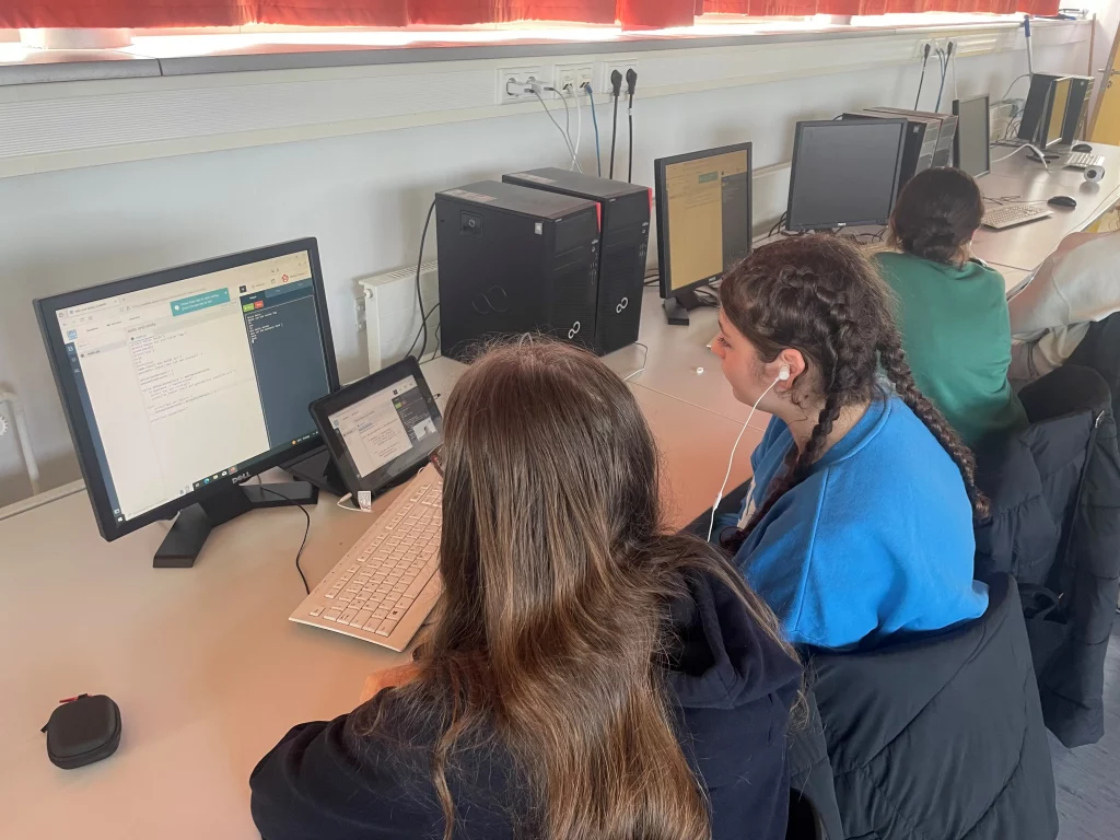 Programmieren Lernen mit der "Hacker School" - Goethe-Schule